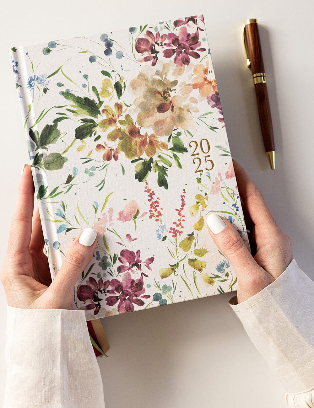 2025 Desktop Linen Bound Planner - Spring Blooms – SohoGirl