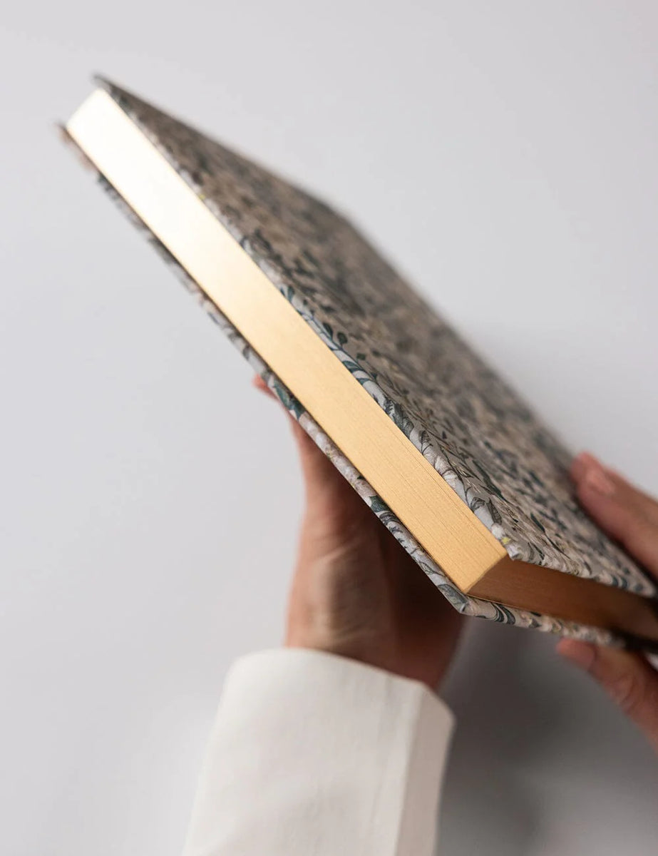 2026 Desktop Linen Bound Planner - Ivory Garden – SohoGirl